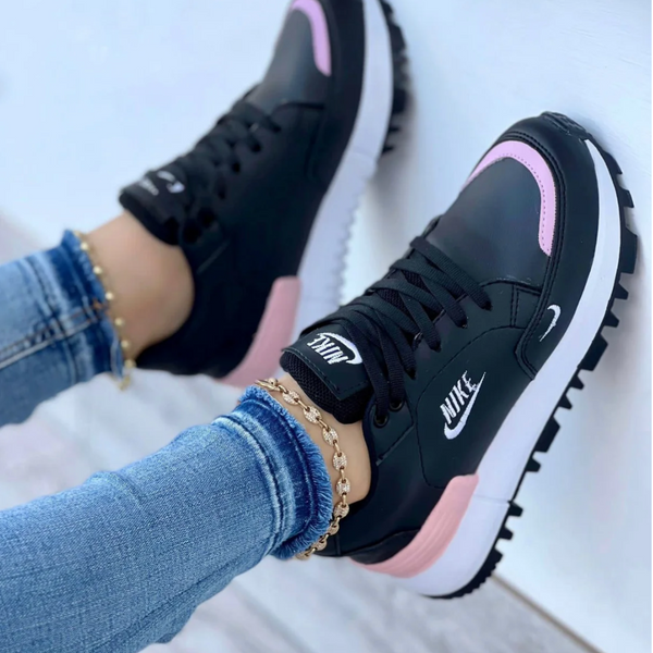 Women's Sports Shoes